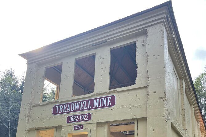 Historical Walking Tour of Abandoned Gold Rush Era City with AR - The Value of the Experience