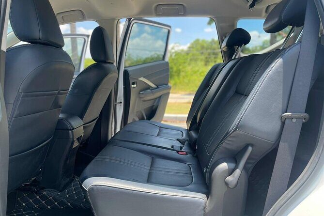 Ho Chi Minh City Airport Transfer from or to Tan Son Nhat Airport - Who Should Consider This Service?