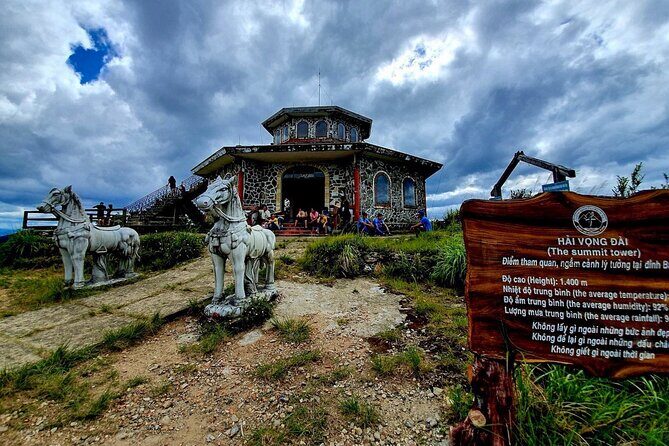 Hoi An: Bach Ma National Park Trek And Lang Co Beach Tour - Lunch and Beach Time at Lang Co