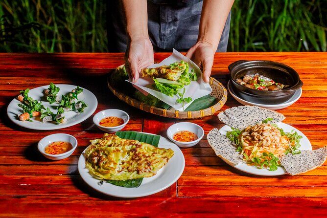 Hoi An Bites Food Tour with 15+ Tastings - Group Size, Timing, and Overall Experience
