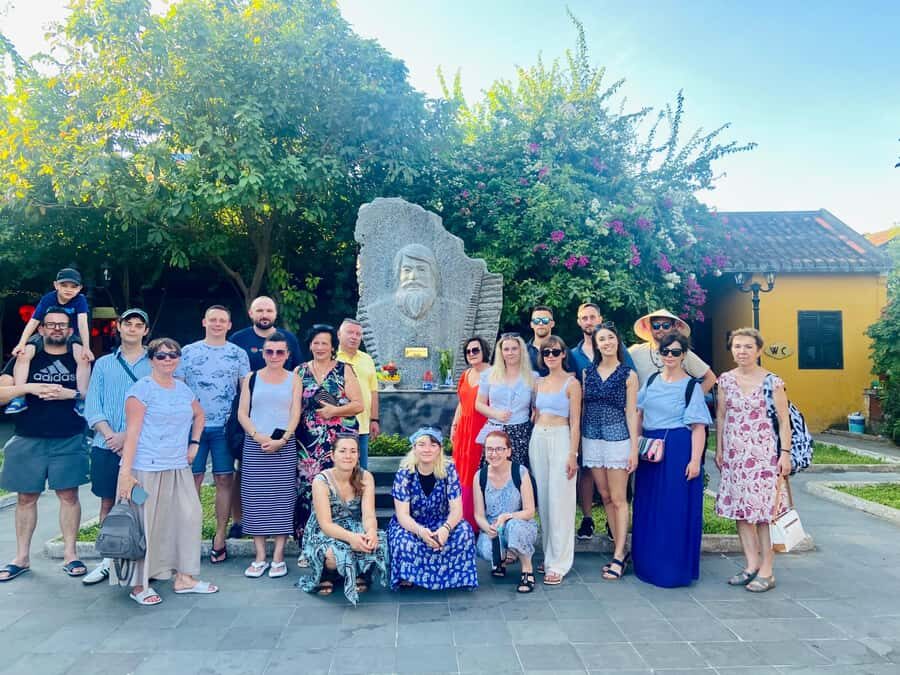 Hoi An City tour - Boat ride - Lantern Release from Danang - Exploring Hoi An Market: A Feast for the Senses