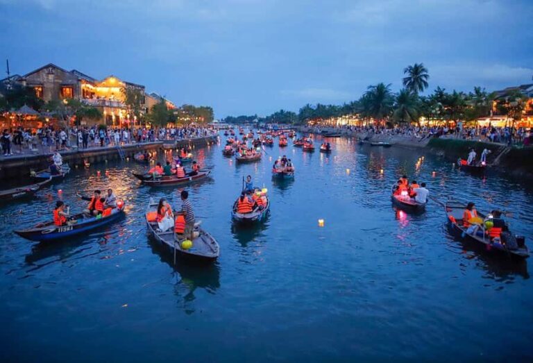 Hoi An Night Boat & Floating Paper Lantern on the Hoai River - Value and Pricing