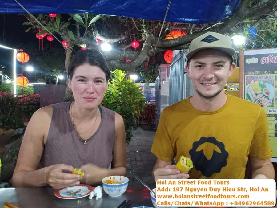 Hoi An: Street Food Walking Tour with Tastings - Exploring Hoi An’s Central Market