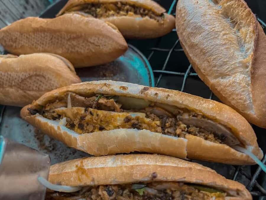 Hoi An : Walking Local Food Tour - Deep Dive into the Experience