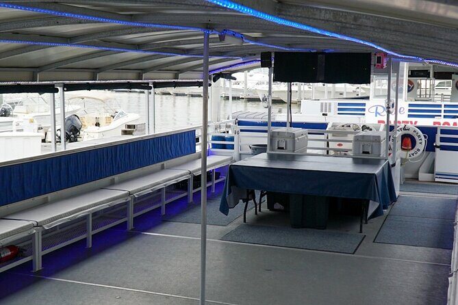 Houston Party Boats Rental - Who Will Love This Experience?