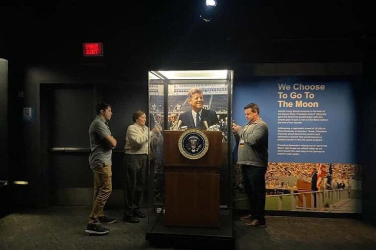 Houston Space Center Ticket With NASA Expert Guide - How Does This Tour Compare in Value?