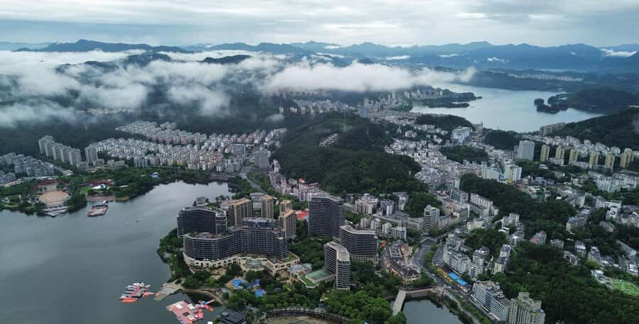 Huangshan City: Qiandao Lake Day Tour - Practical Considerations and Tips