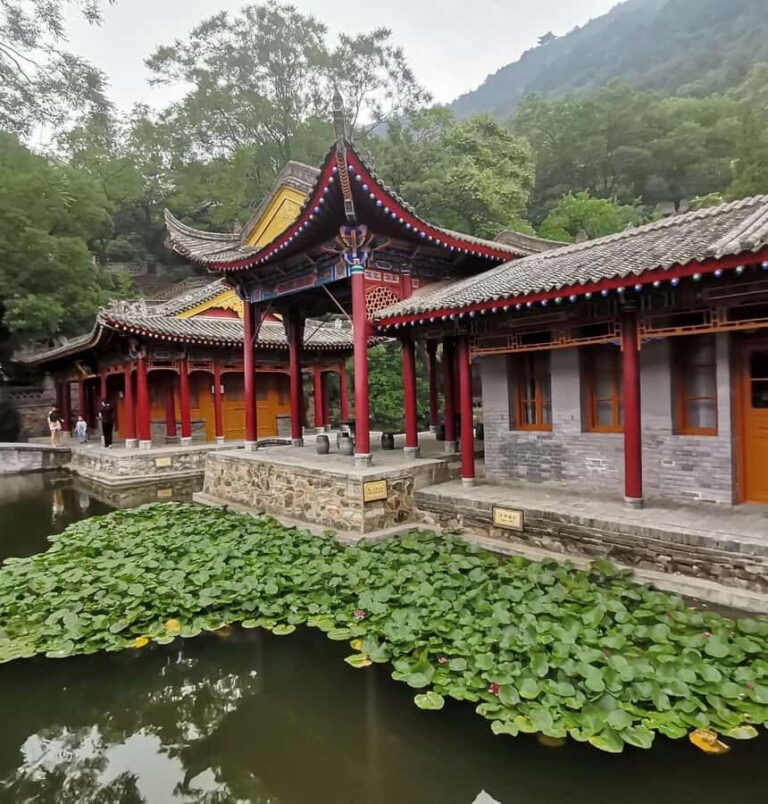 Huaqing Palace Entry Ticket with Optional Show - Breaking Down the Experience