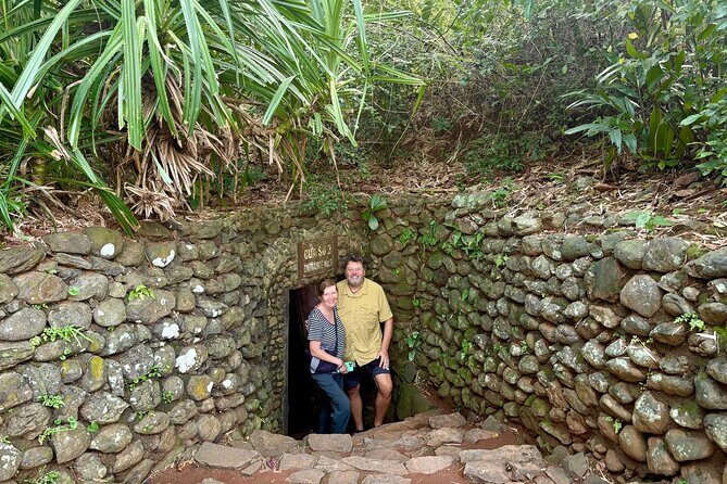 Hue Half-Day Dmz Tour by Private Car to Vinh Moc Tunnels - Deep Dive into the Itinerary