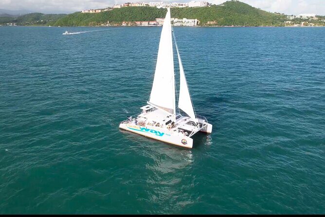 Icacos: Luxury Sailing Catamaran All Inclusive Beach and Snorkel - How This Tour Stands Out