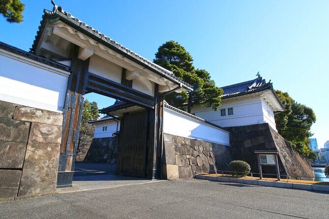 Imperial Palace East Garden Private Tour from Tokyo - An In-Depth Look at the Imperial Palace East Garden Tour