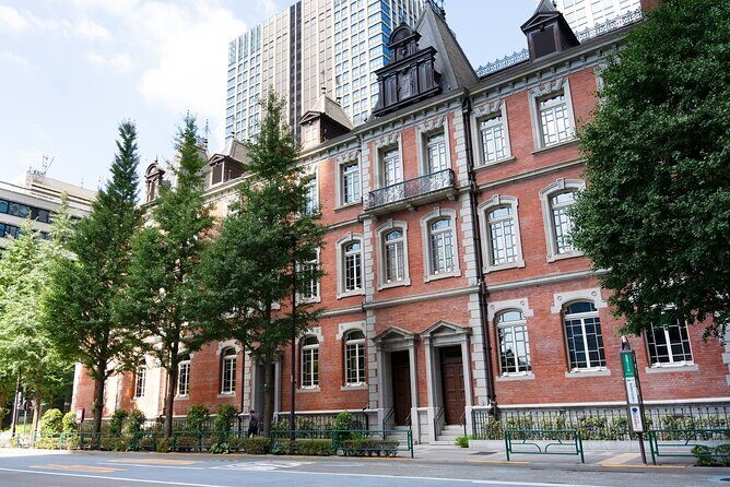 Imperial Palace or Edo Castle Time Trip Learning Walking Tour - What Travelers Can Expect