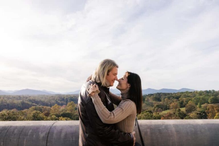 Indianapolis: Private Vacation Photoshoot with Photographer - Authenticity and Quality in Photos