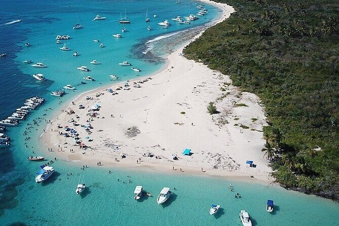 Intrepid 47' Luxury Performance Yacht 6 Hour Rental in Fajardo - Why You Should Consider This Yacht Charter