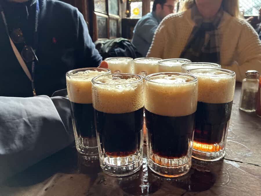 Irish Pubs, Music and Culture Tour with an Irish Musician - Exploring McSorleys Old Ale House