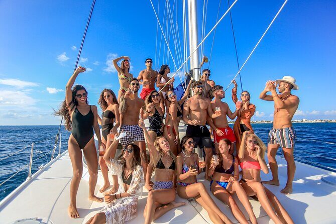 Isla Mujeres Catamaran Tour, Snorkeling, Fun, Open bar and Buffet - The Sailing and Snorkeling