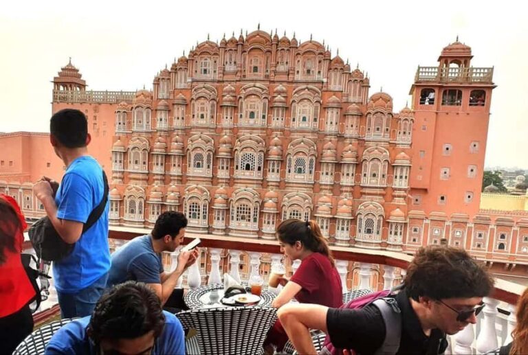 Jaipur: City Palace, Hawa Mahal & Jantar Mantar Tour By Car - Analyzing the Value