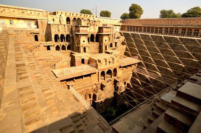 Jaipur to Agra Transfer via Abhaneri Step Well & Fatehpur Sikri - Why This Tour Offers Excellent Value