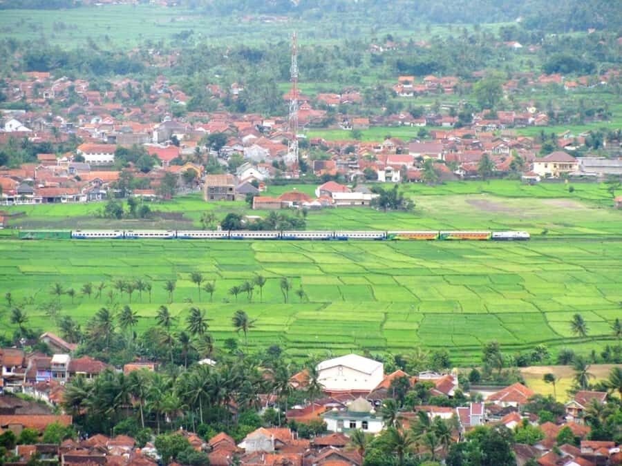 Jakarta: 5 Days Borobudur Prambanan Bromo Ijen To Bali - From Cultural Marvels to Natural Wonders