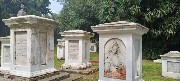 Jakarta Bogor Botanical Garden, Waterfall and Rice Terrace - Who Is This Tour Best For?