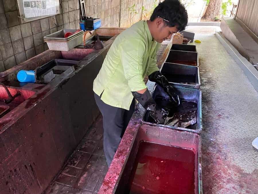 Jakarta Old Town Tour with Batik Workshop - Authenticity and Traveler Testimonials