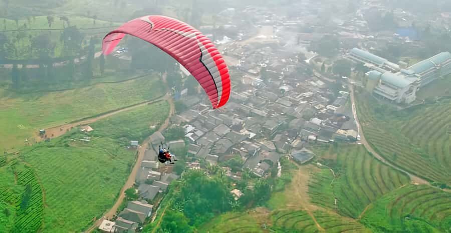 Jakarta: Paragliding on Top Mountain & Tea Plantation - Detailed Breakdown of the Tour