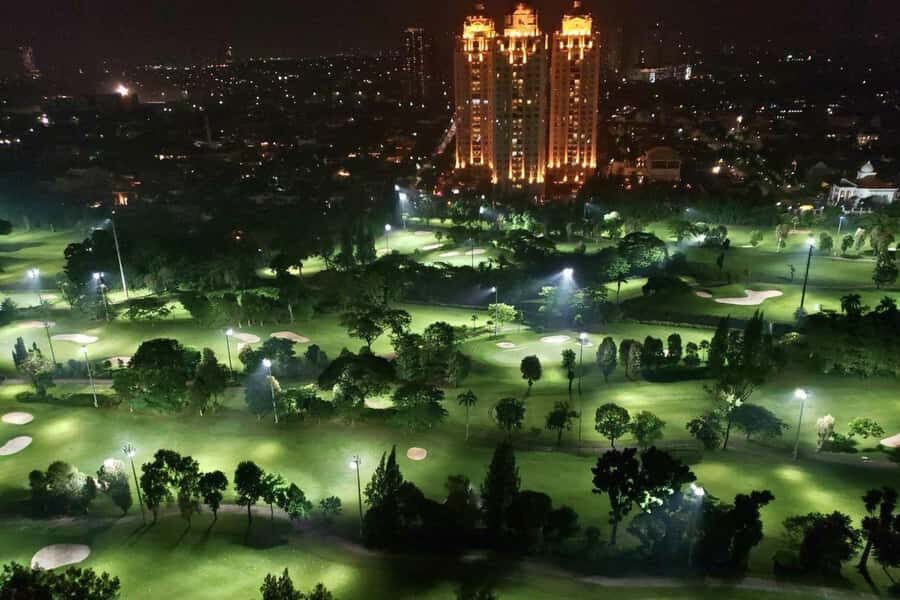 Jakarta: Senayan Night Golf with City Views and Transfer - What to Expect on the Night Golf Tour