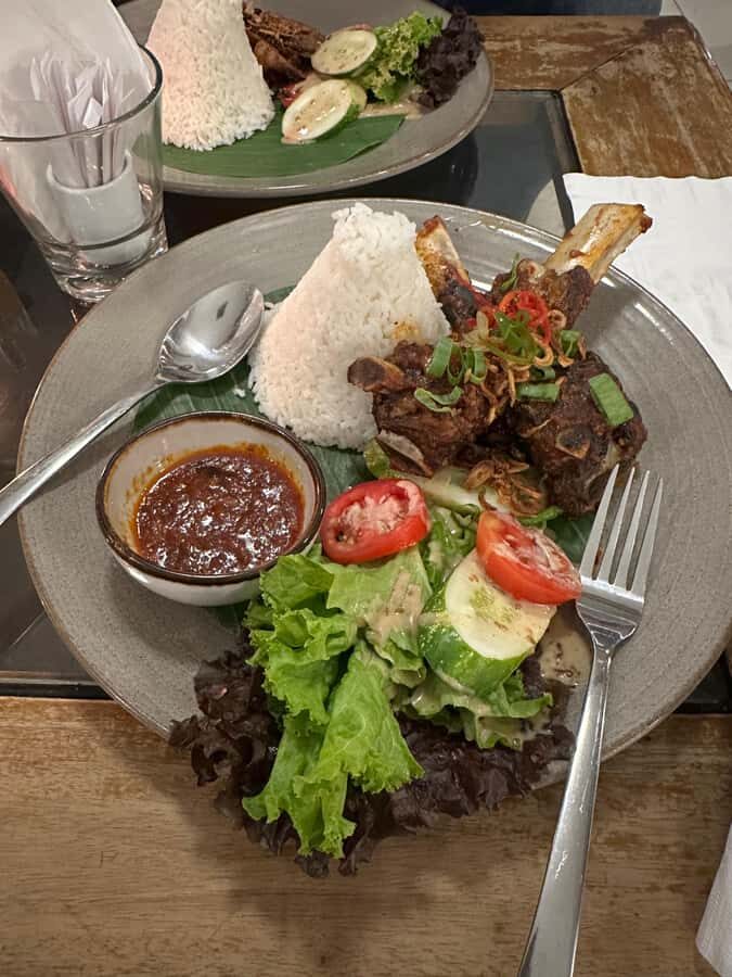 Jakarta: Street Food Tour with a Local Guide - Authenticity and Value