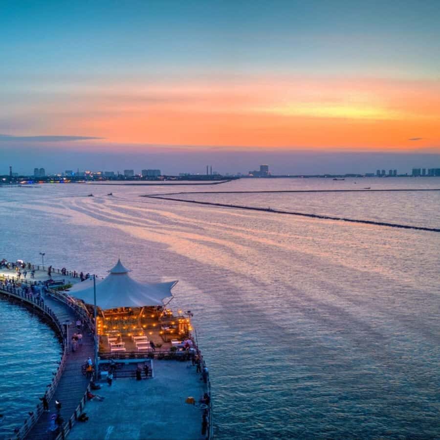 Jakarta: Sunset Yacht for Party & Birthday with Champagne - Is It Worth the Price?