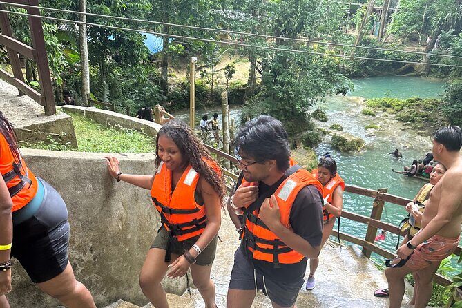 Jamaica Blue Hole Private Bus Tour Experience - Transitioning Through the Countryside