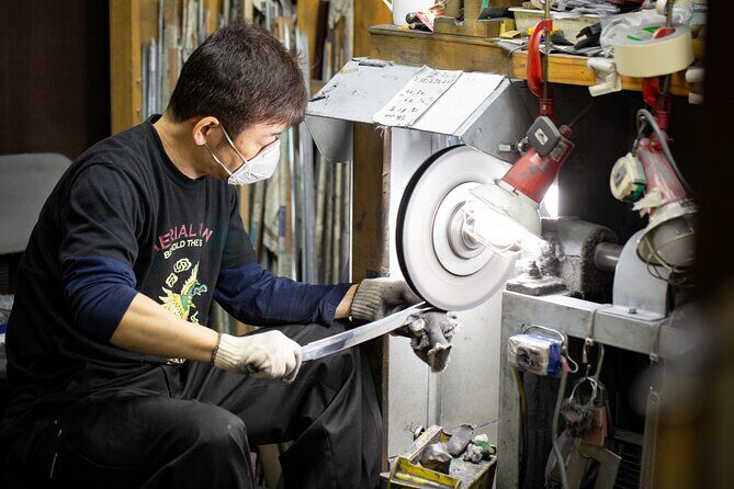 Japanese Sword Workshop Tour and Iaido Experience - The Pros and Cons