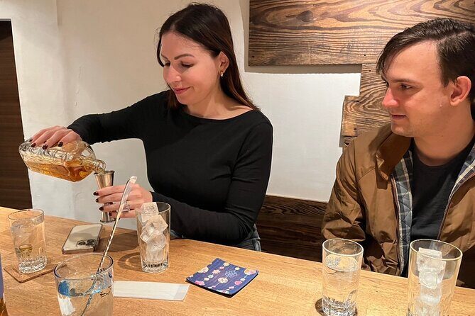 Japanese whiskey tasting; relaxed and educational in the bar - What We Love and What to Consider