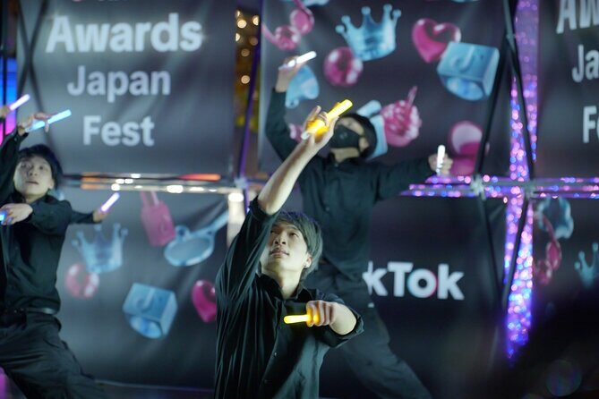 Japanese Wotagei Workshop in Tokyo Learn from a Champion - The Instructor and Why It Matters