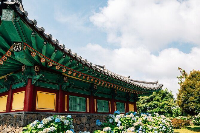 Jeju East Hydrangea Tour with UNESCO site - Who is this tour best suited for?