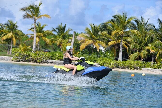 Jet Ski Caribbean Lake Park - The Practical Details: Price, Duration, and Logistics