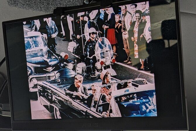 JFK Assassination Tour with Rooming House and Sixth Floor Museum - Who Should Take This Tour?