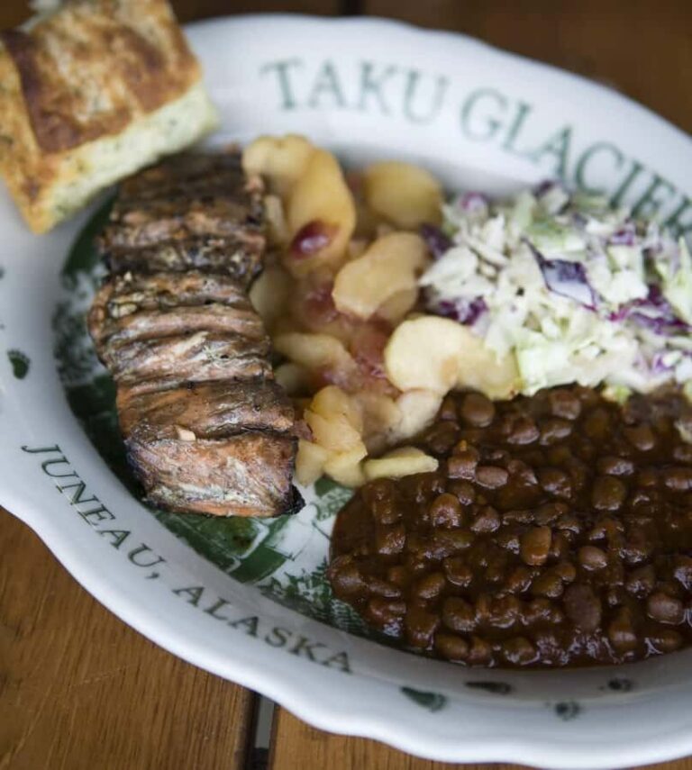 Juneau: Taku Glacier Lodge 5-Glacier Flight & Feast - An Aerial Journey Over Alaska’s Glaciers