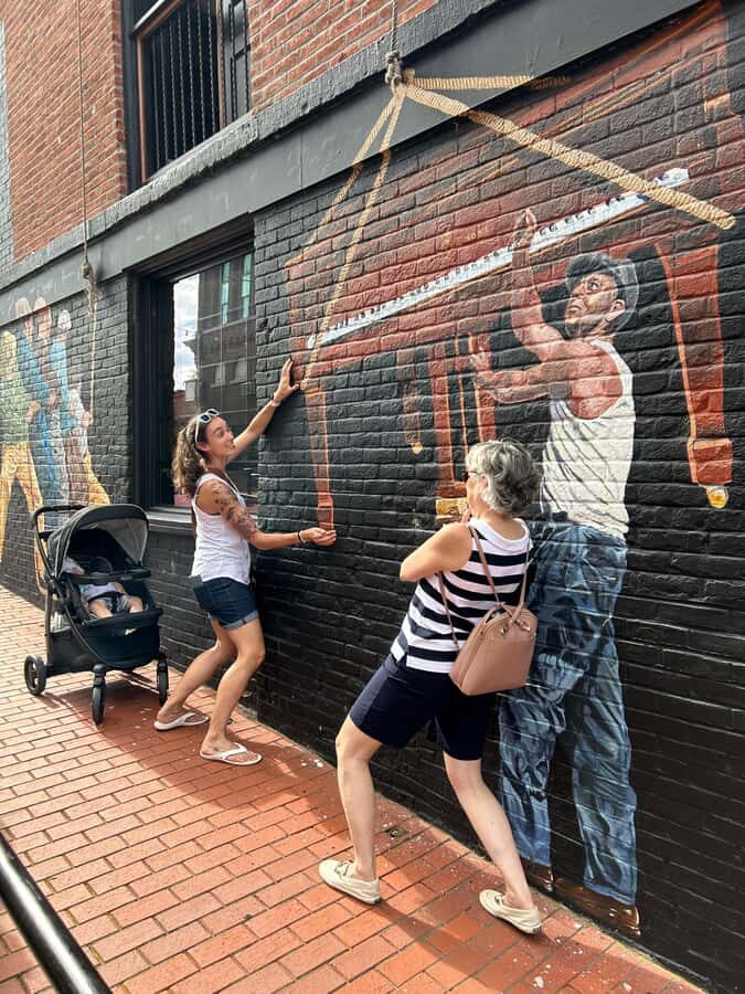 Just the History Tour - Exploring Franklin Square and Local Landmarks