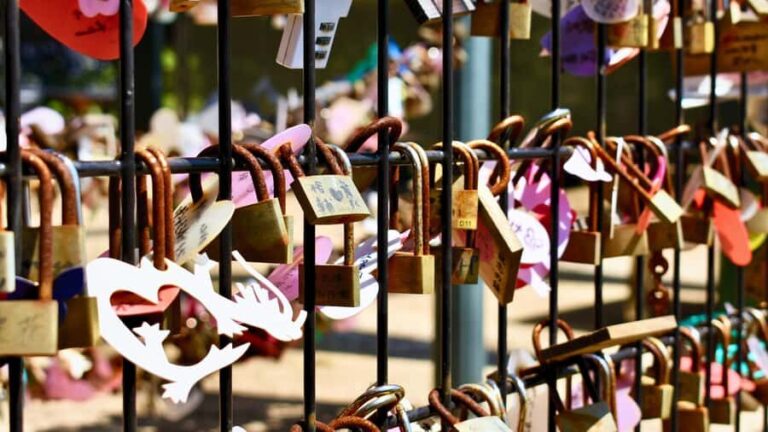 Kamakura Full-Day Tour: Sacred Sites for Love & Prosperity - Deep Dive into the Itinerary