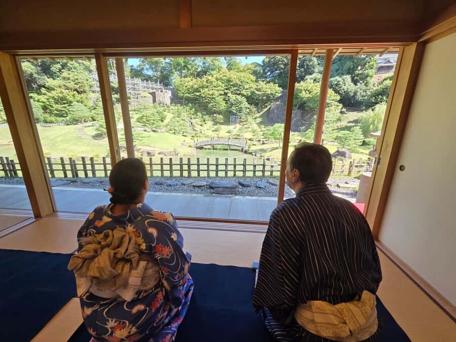 Kanazawa: Kimono Rental, Kenrokuen, and Castle Tour - Detailed Breakdown of the Itinerary