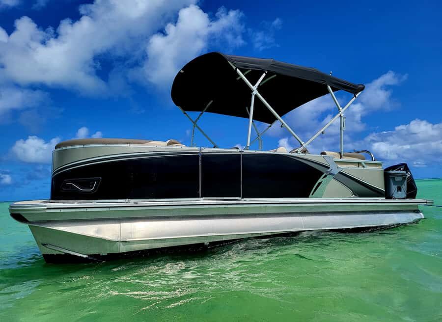 Kaneohe Bay: Pontoon Boat Rental with Captain - What to Expect at Each Step