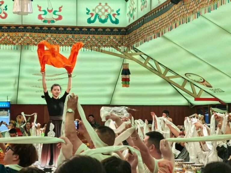 Kangzan Chieftain Feast, Shangri-La, Yunnan - Who Will Love This Tour?