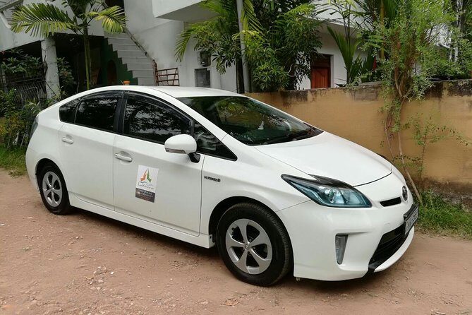 Kataragama City to Colombo (CMB) Airport Private Transfer - The Journey: What to Expect