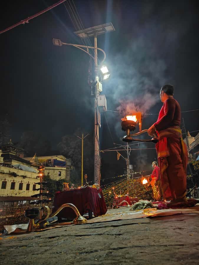 Kathmandu: Pashupatinath Temple Evening Aarati & Cremation - A Breakdown of the Tour Experience