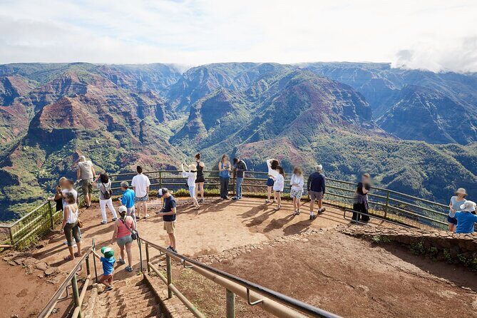Kauai Highlights Full Day Tour from Oahu with Waikiki Pickup - Authentic Experiences and Common Complaints