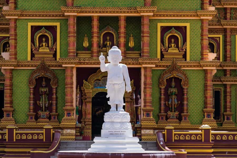 Khao Lak: 3 Temples Full Day Tour w/Lunch & Hotel Transfer - The Experience and Atmosphere