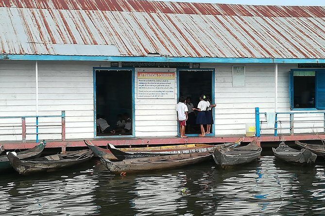 Killing Fields, War Museum and Floating Village ( Mechrey ) - What We Loved and What to Consider