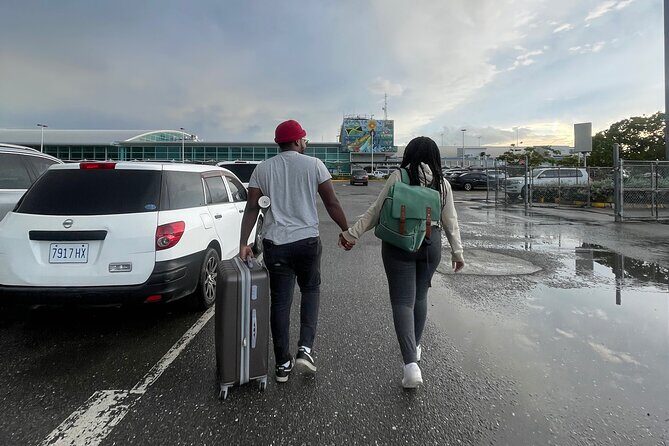 Kingston Airport Private Transportation - The Pickup and Ride Experience