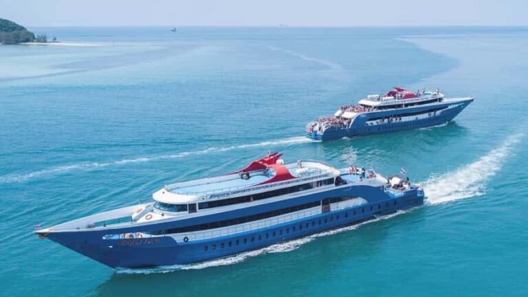 Ko Pha-ngan: Ferry Journey between Ko Pha-ngan and Koh Tao - The Onboard Experience: Comfort and Views