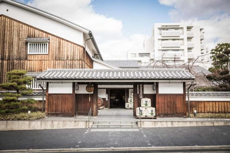 Kobe: Sake Brewery Tour with Sushi Lunch & Tastings - What You Can Expect: An In-Depth Look at the Tour